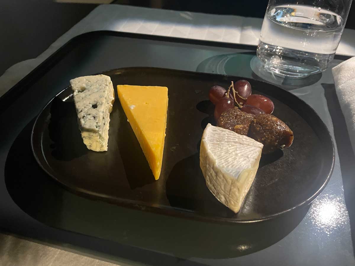 エティハド航空ビジネスクラス搭乗記！機内食や座席、値段をご紹介 | Travel Times トラベルタイムズ